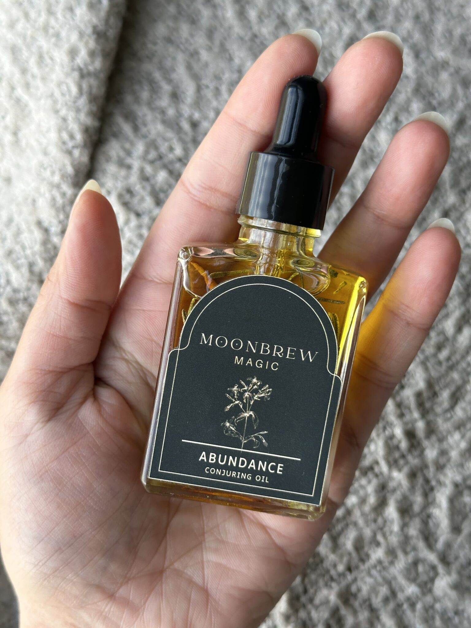 Abundance Oil - Witchcraft - MoonBrew Magic