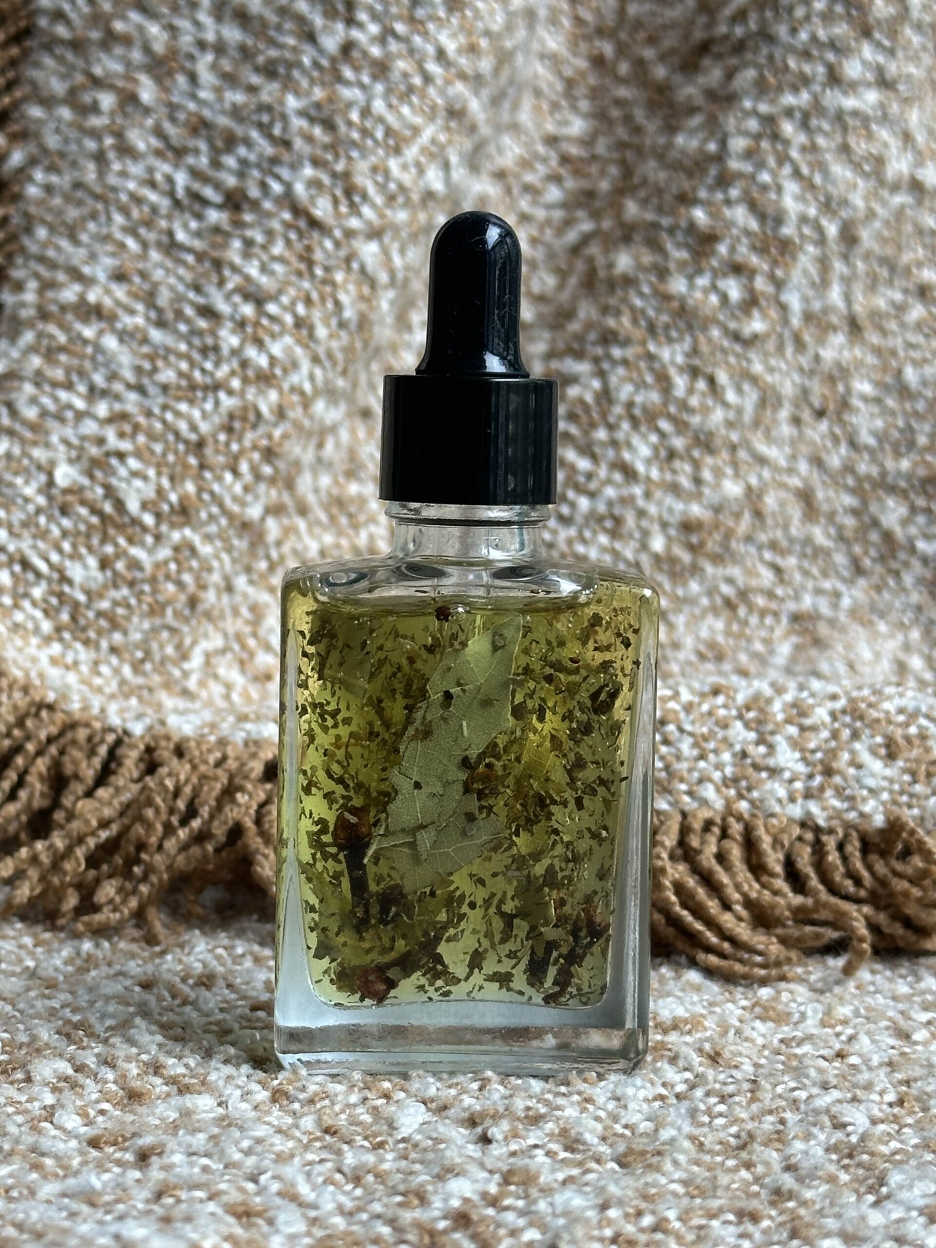 Protection Oil - Witchcraft - MoonBrew Magic